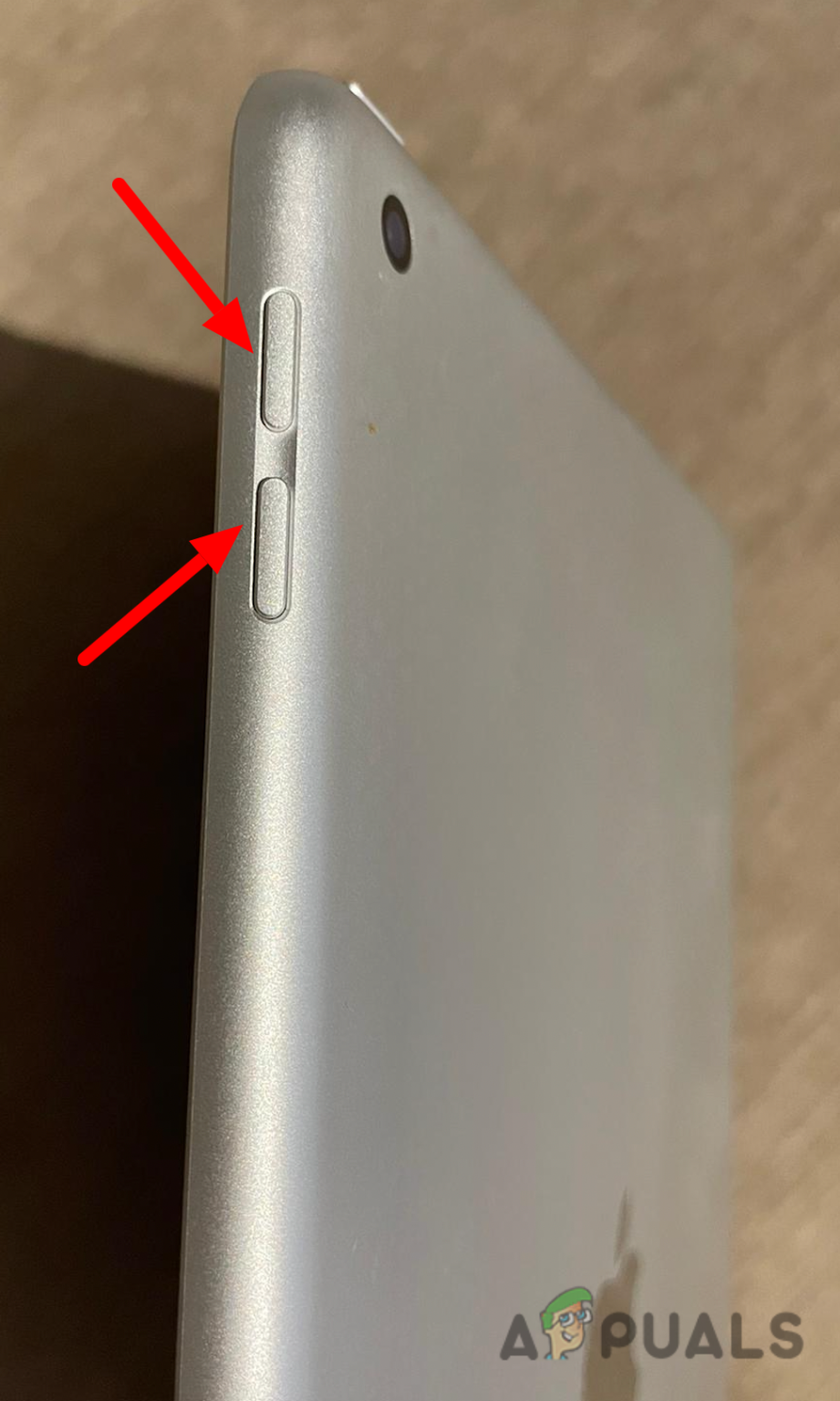 Troubleshoot if your iPad is not charging (Explained)